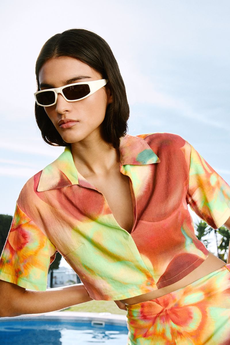 VERSE : A ROTATING UNIVERSE OF FUTURE PROOF BRANDS – Verse